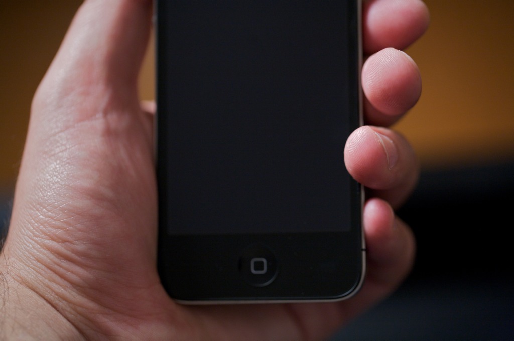 Apple's Flawed Masterpiece: An In-Depth Review of the iPhone 4